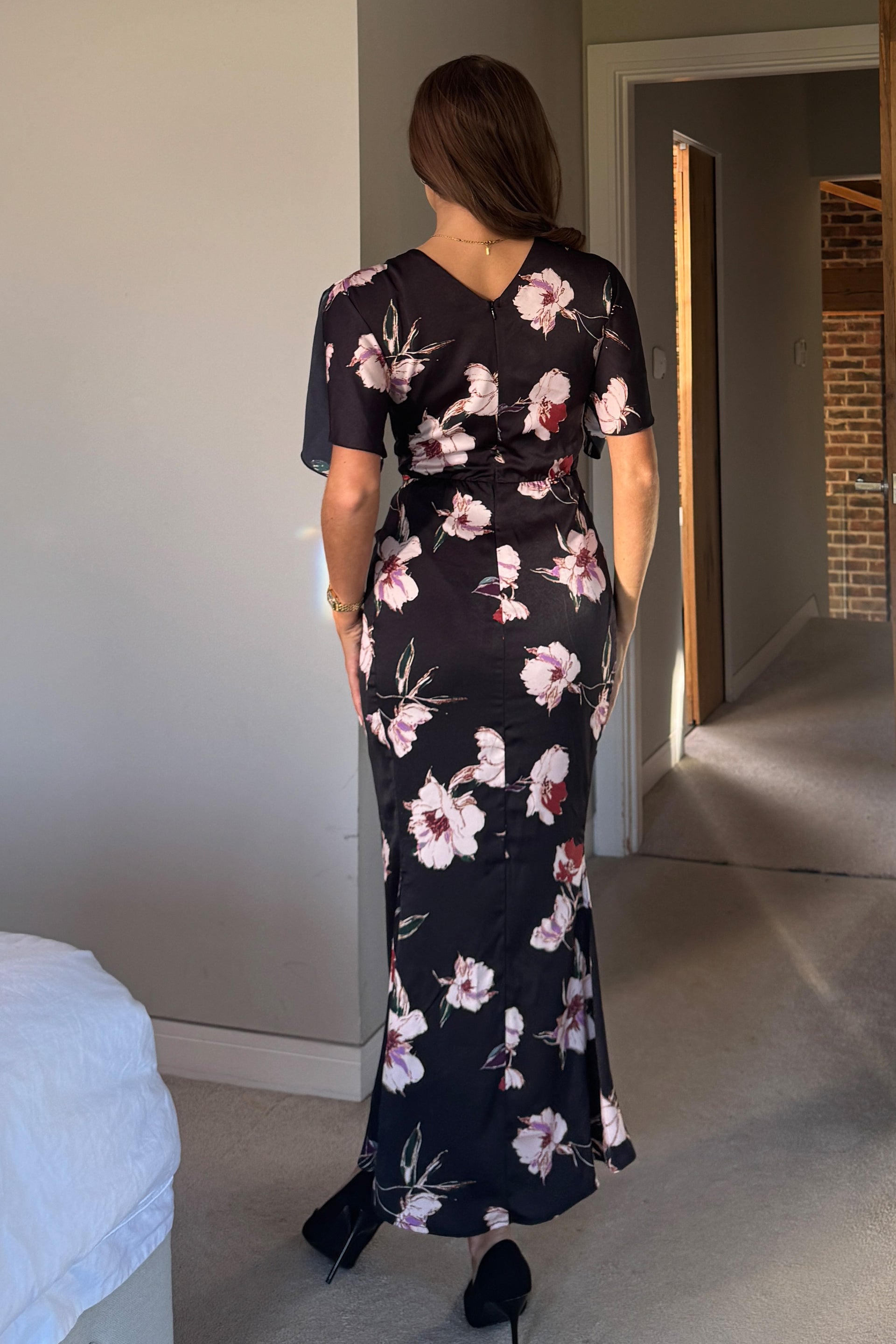 Cleo Ruched Detail Midi Dress In Oriental Floral